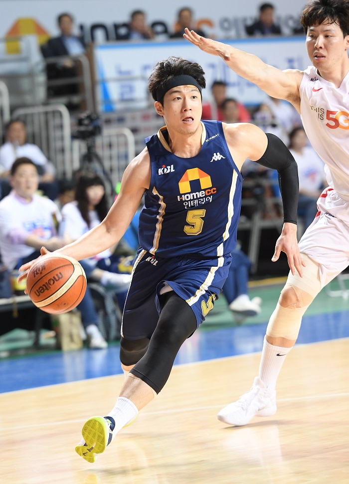 [KBL] 'KCC의 핵심' 이정현, "플라핑 논란, 내가 극복해야 할 부분"