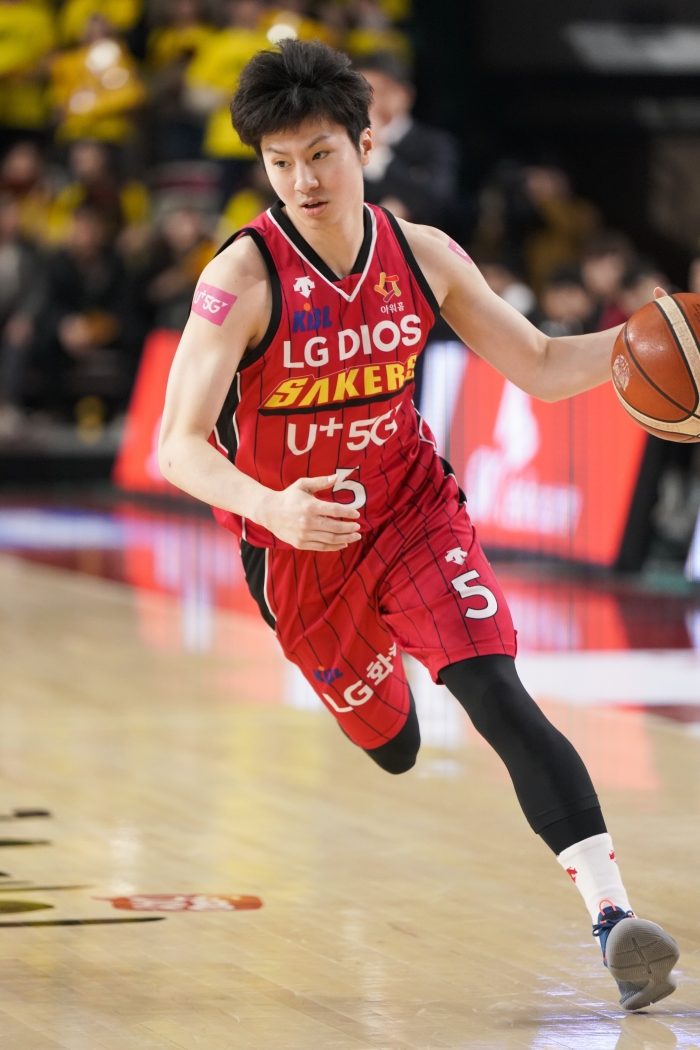 [KBL PO] '간절함으로 뭉쳤다' 전자랜드와 LG, 4강 PO에서 만나다