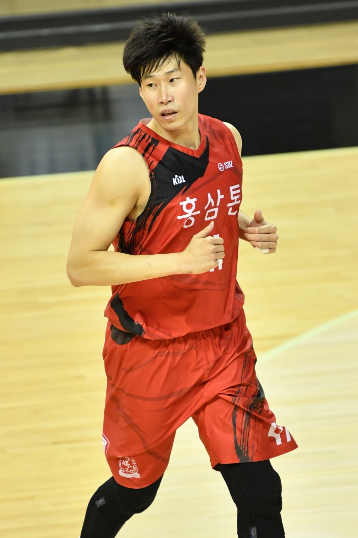 프로농구 최초 PO 10연승, KGC의 세 번째 ★을 수놓은 주역들