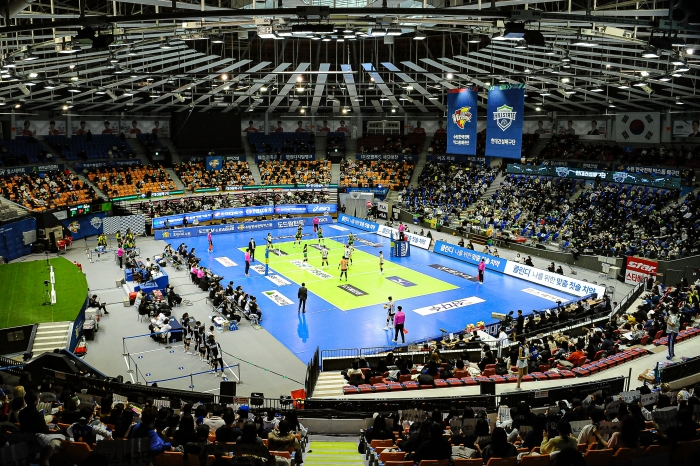 코로나19로 멈췄던 V리그 여자부, 20일 화성 IBK-KGC전부터 재개 [공식발표]