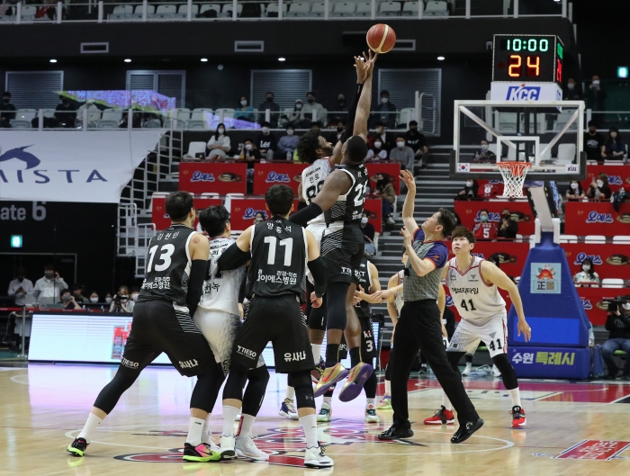 프로농구 4강 플레이오프 수원KT 와 안양KGC 1차전 열려