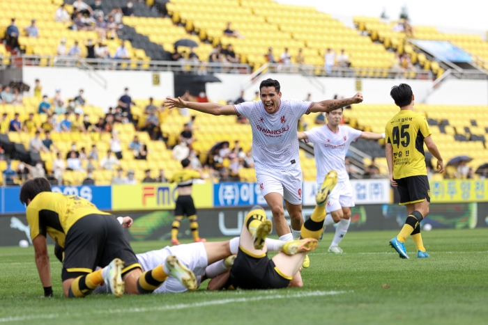 '2골 1도움' 전북 바로우, K리그1 31R MVP