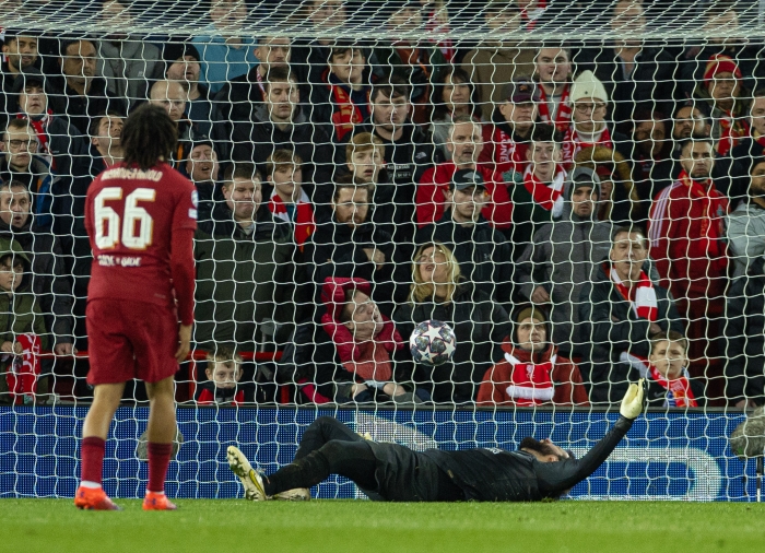 EPL 팀 없는 UCL 8강 보게 될까