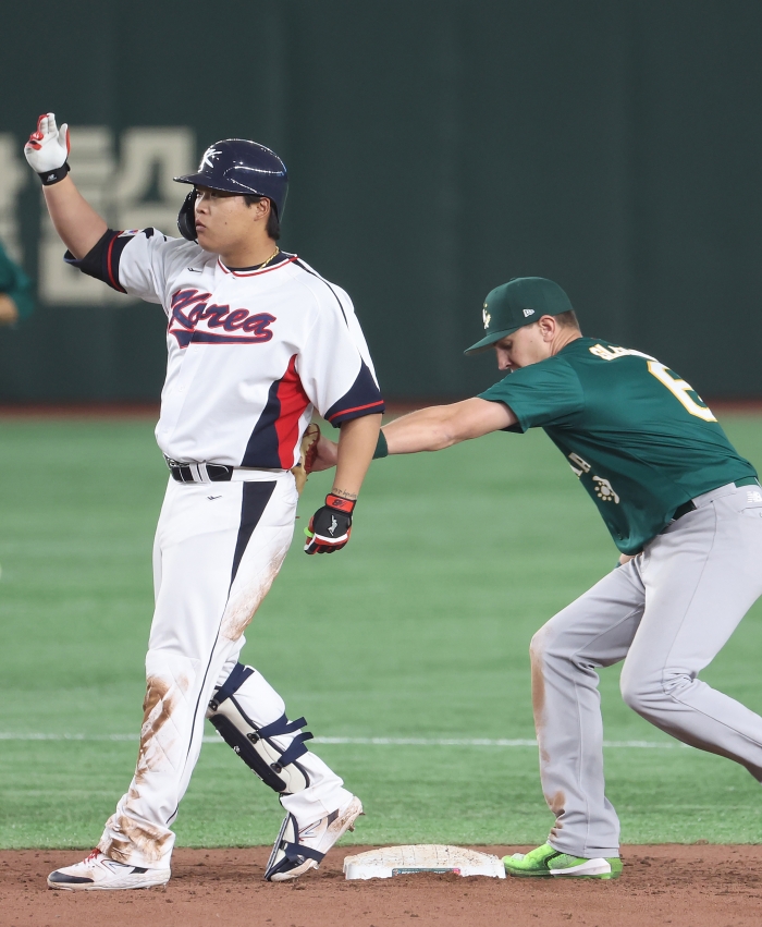 [2023 WBC] 호주에 일격 당한 WBC 대표팀… 뼈 아픈 두 번의 '치명적인 실수'