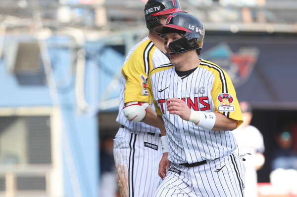'포수 홈런왕' 노리는 LG 박동원, KBO 5월 월간 MVP 선정