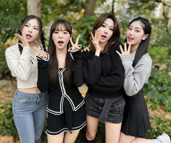 위나, '글로벌 활동' 기지개…오는 16일까지 日 프로모션 진행