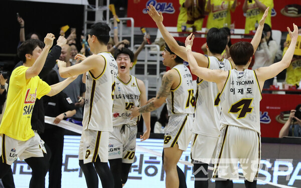 창원 LG, 수원 KT에 4강 PO 2승1패로 앞서