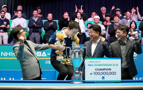 [PBA] "10대 당구 천재 일냈다" 17세 김영원, 프로당구 PBA 최연소 우승
