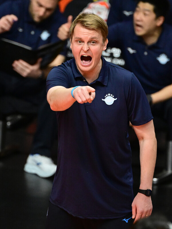 [사전인터뷰]1,2위팀 대한항공 현대캐피탈 대격돌 "가진 것 모두 뿜어낼 것"
