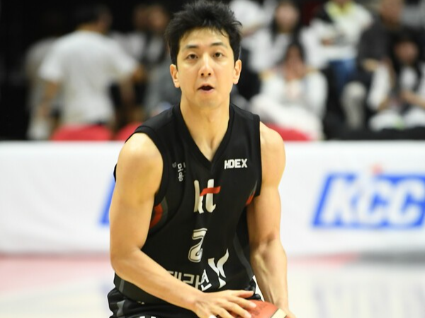 특급가드 연쇄 이동...'FA 최대어' 허훈 KCC행, KT는 '베테랑' 김선형 영입