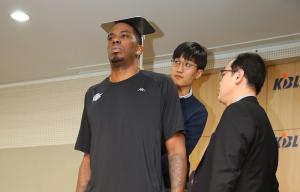 [KBL] '199.2cm' 찰스 로드, 차기 시즌 KBL에서 뛸 수 있다