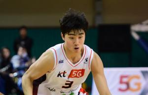 '박지훈 24점 폭발' KT, KCC에 극적인 역전승